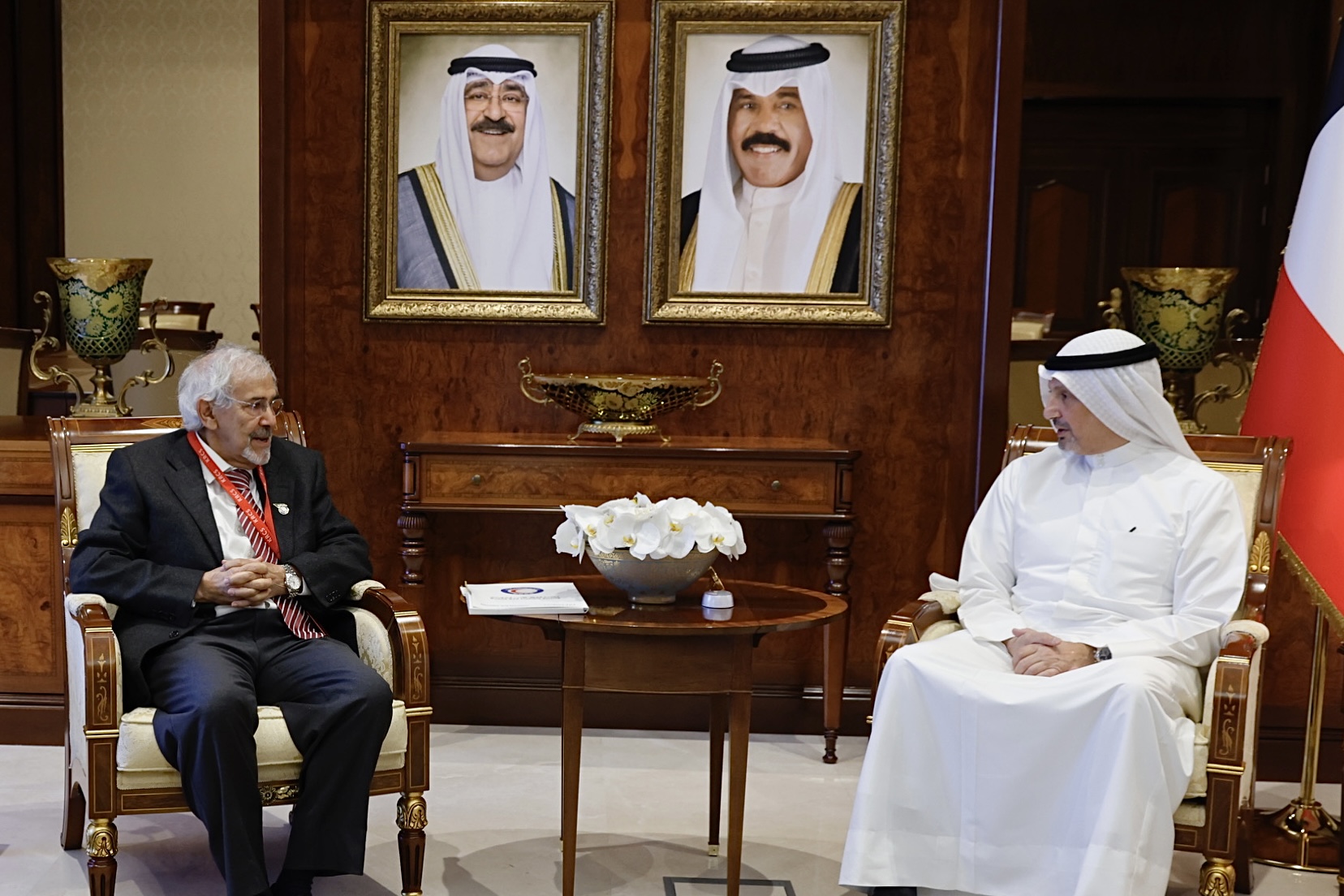 MOFA | Kuwait FM meets KRCS chief